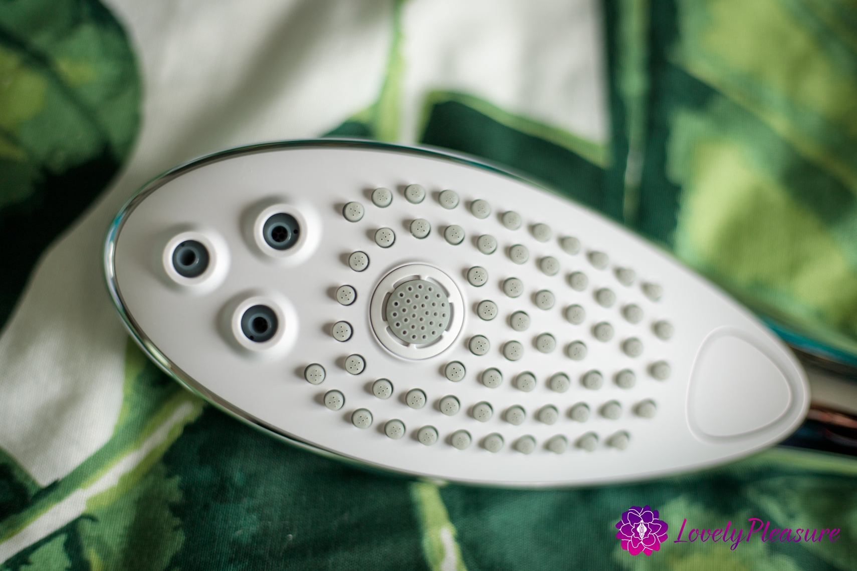 Test de la douchette Womanizer Wave - Le pommeau de douche combiné avec ...